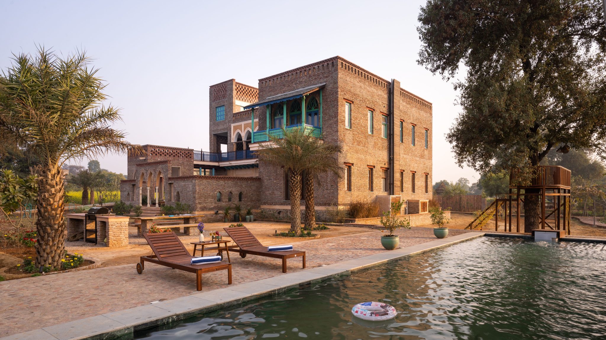 Places to Visit In and Near Gurgaon | One Day Trips & Getaways - Lohono ...